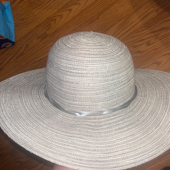 August Hats | Accessories | August Hat Company Wide Brim Floppy Hat ...